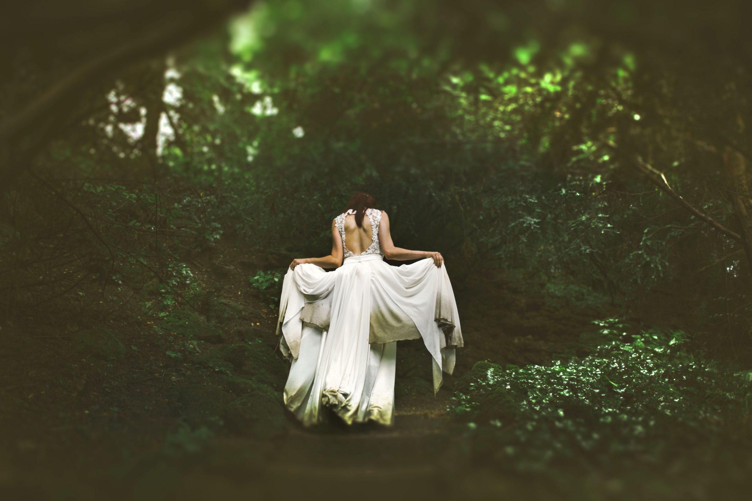 The Story of Santes Dwynwen - Treasured Ceremonies